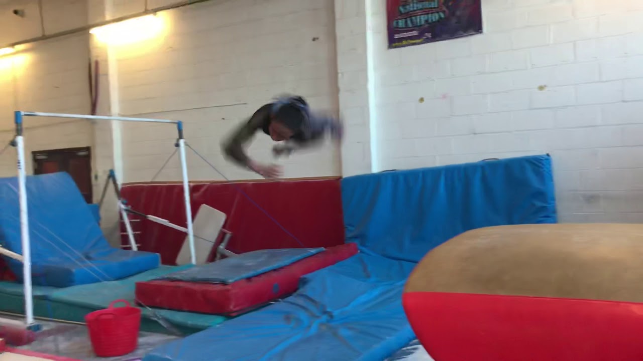 2 and a half twist—gymnastics - YouTube