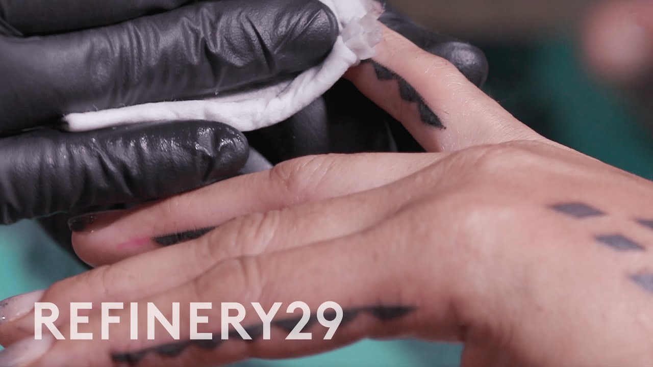 I Got A Traditional Hawaiian Hand-Tap Tattoo | Macro Beauty ...