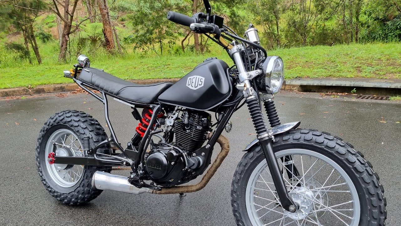 DEUS Ex Machina Yamaha Tw200 - YouTube