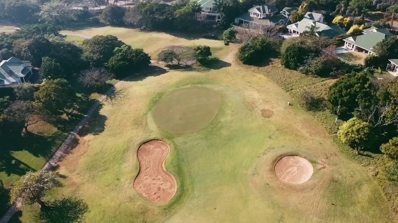 Mount Edgecombe Country Club - 10th hole on The Lakes - ccemvideos ...