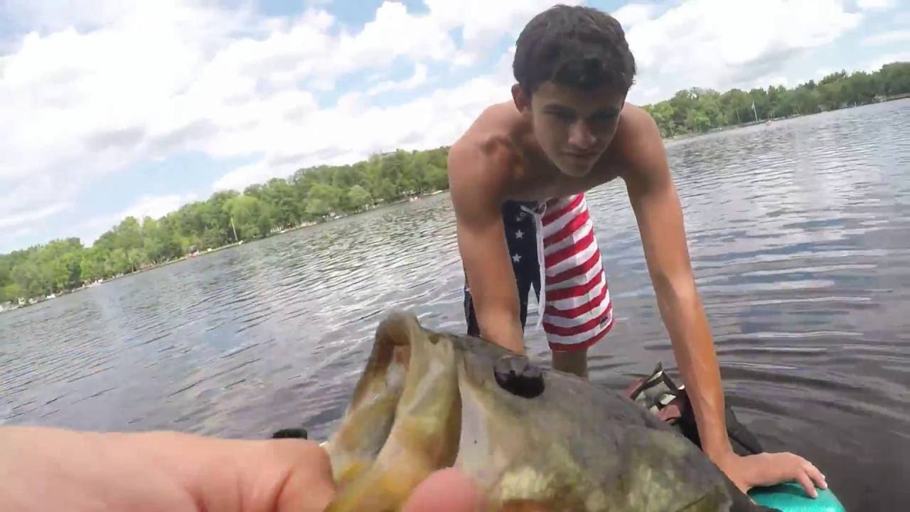 Bass Fishing At Garrison Lake - YouTube