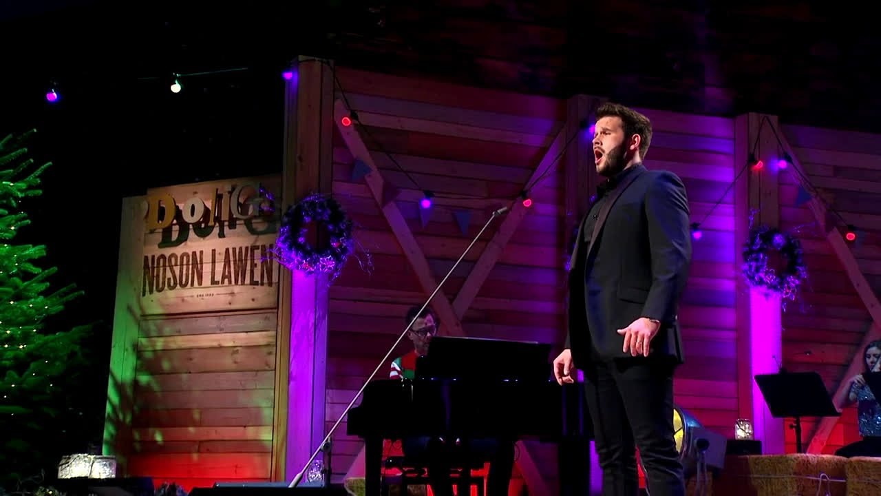 Trystan Llŷr Griffiths | Tua Bethlehem Dref - YouTube