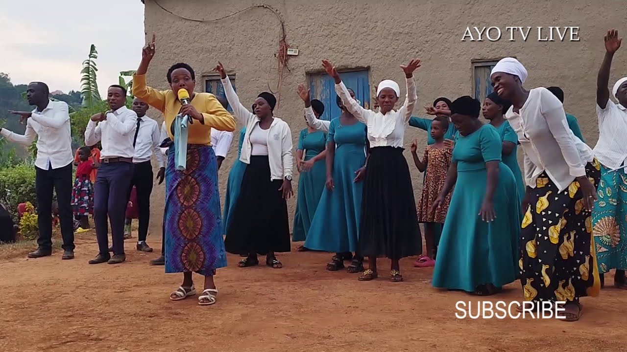 INKONO Y'IMANA BY by BWABAYEKURE Marigarita LIVE (Video) - YouTube