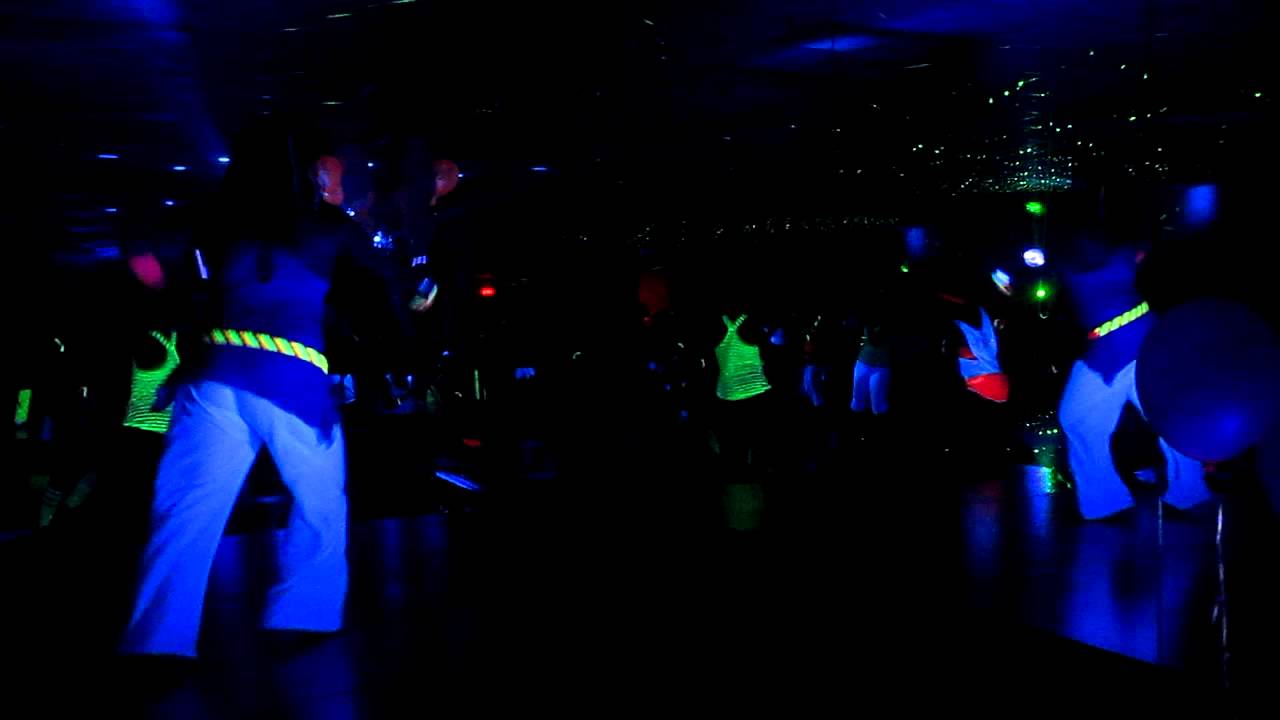 Glow Party - Follow the Leader Dance Fitness! - YouTube