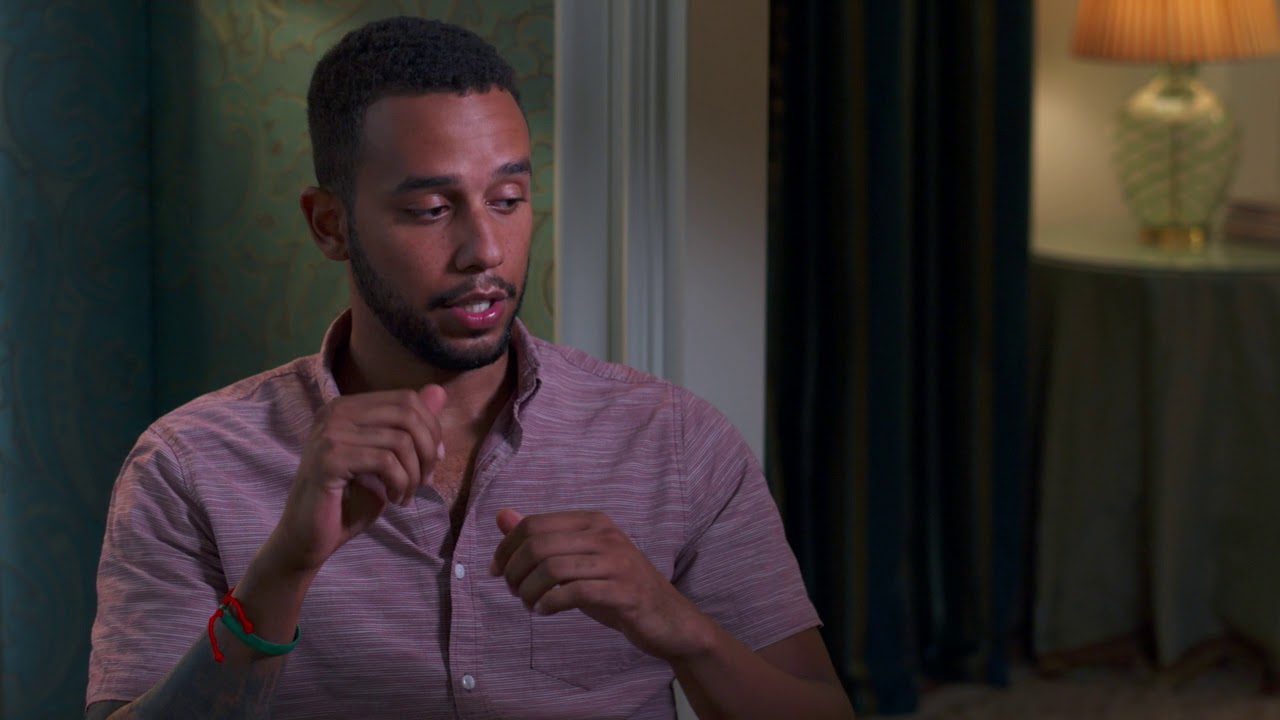 15 17 to Paris - Itw Anthony Sadler (Official video) - YouTube