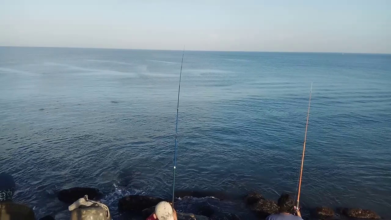 Mancing pantai Ampenan - YouTube
