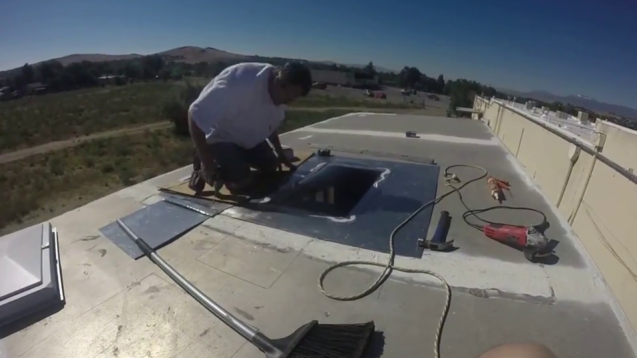 DIY Install skylight 2 part 2 Off Grid Box Truck Stealth RV Conversion ...