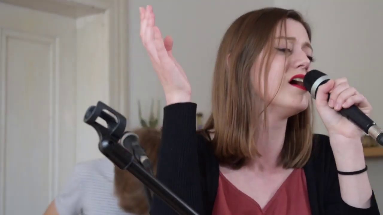 Chanson night - YouTube