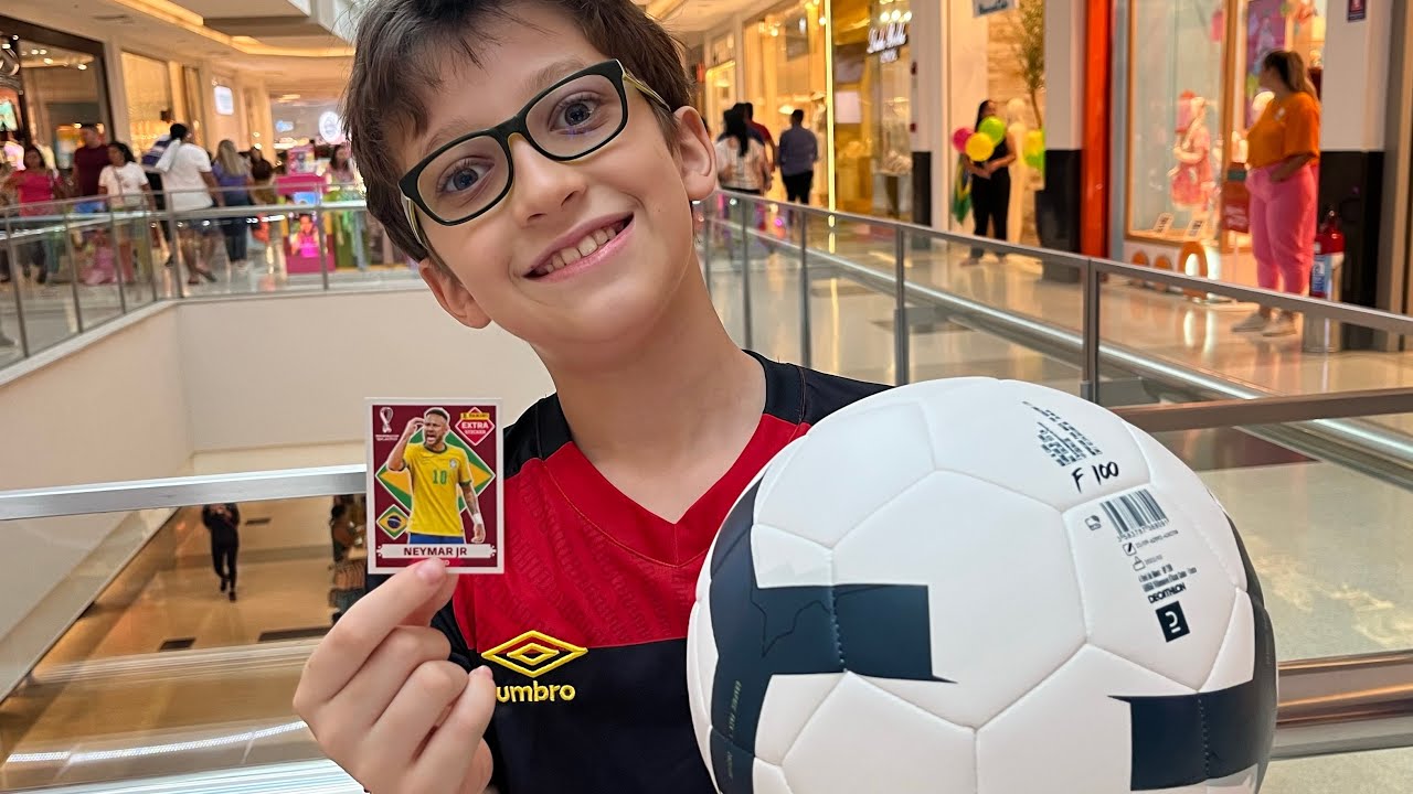 #182 - FUCA E LUCA: LUCA CONSEGUIU A FIGURINHA DO NEYMAR LEGEND… ELE ...