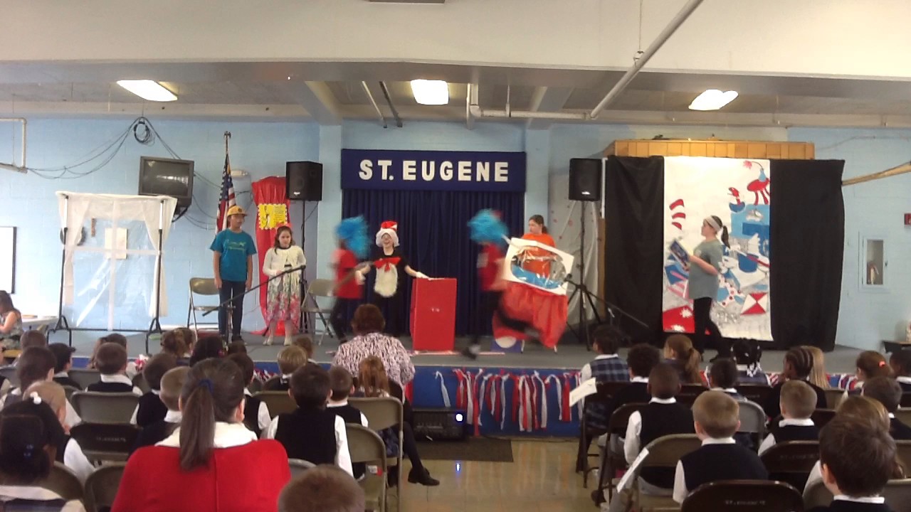 Reader's Theater 2017 The Cat in the Hat - YouTube