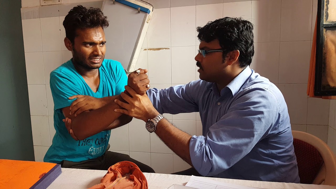 Dr. L. Prakash' method of dislocated shoulder reduction - YouTube