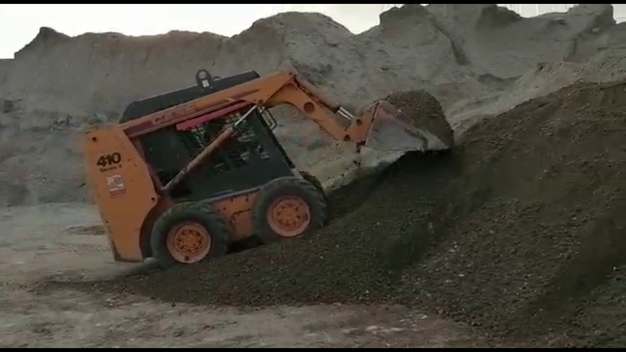 بوبكات Case 410 / Bobcat Case 410 - YouTube