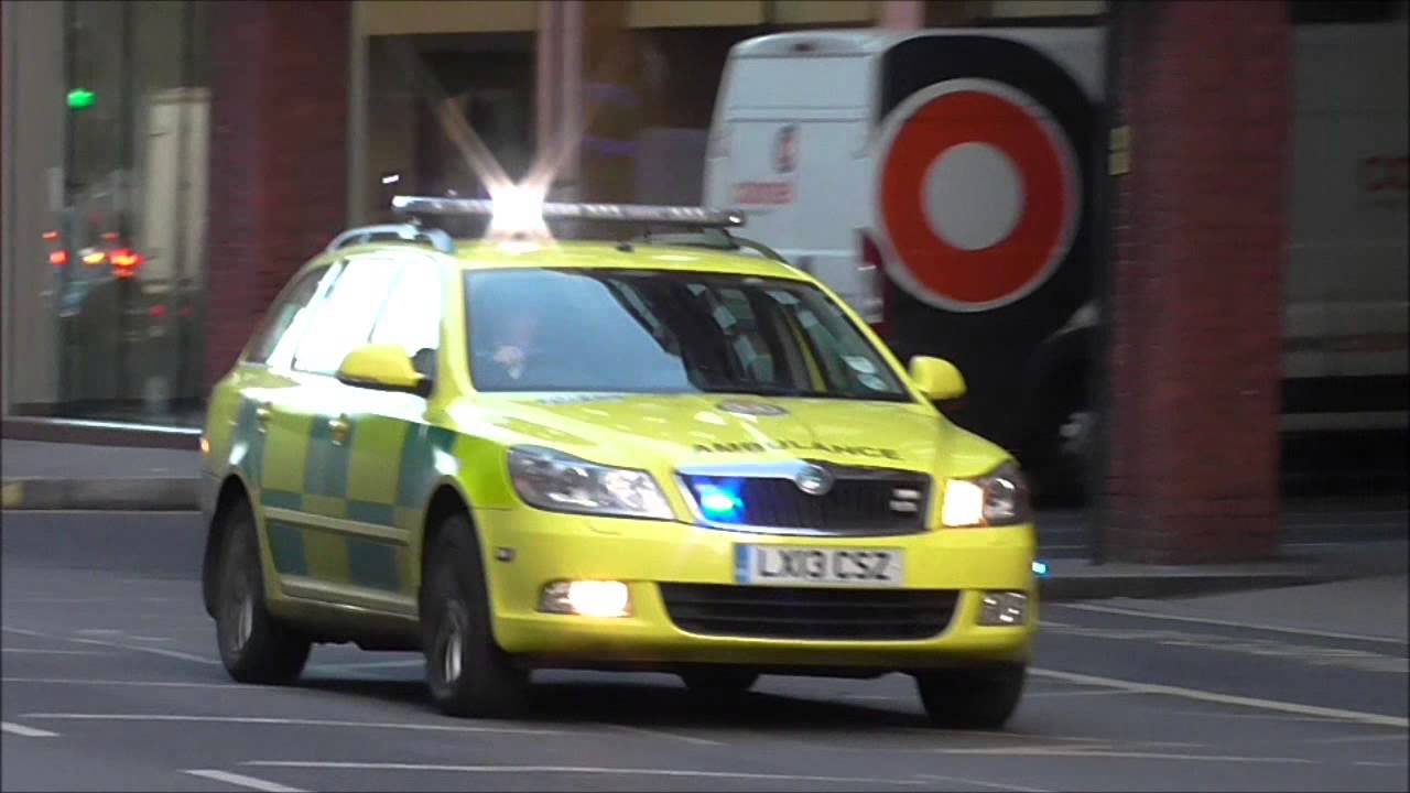 London Ambulance Fast Response Unit Responding - YouTube
