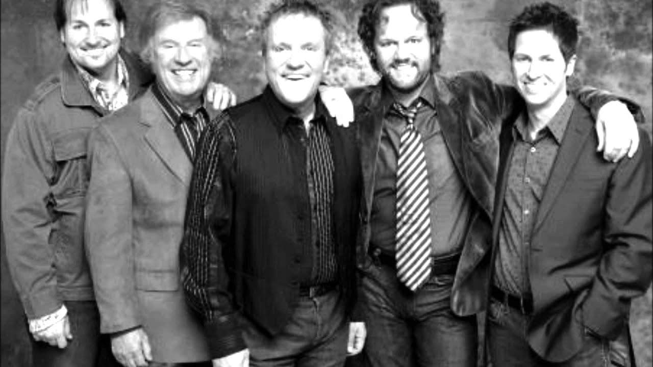 Gaither Vocal Band (David Phelps) - He's Alive - YouTube