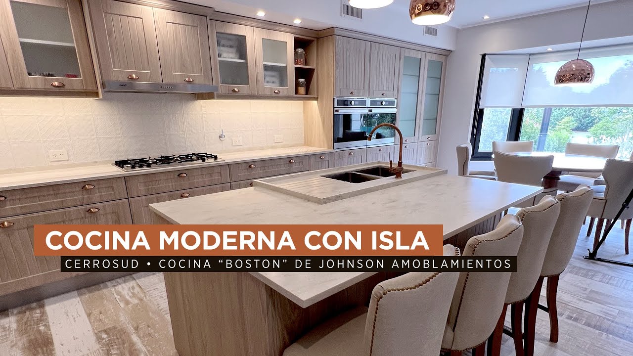 Cocina moderna con isla modelo Boston de JOHSON AMOBLAMIENTOS. Diseño ...