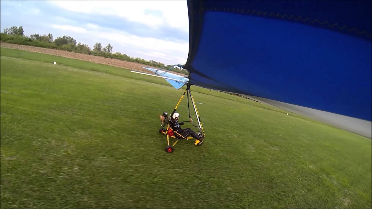 Rigid wing trike flying - YouTube