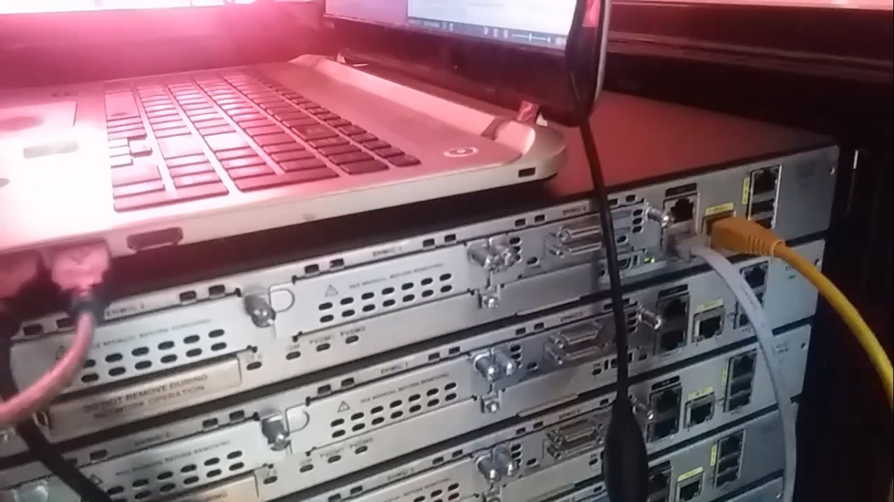 11.2.5.8 Lab - Managing Router Configuration Files with Terminal Emulation Software (Real Lab ...