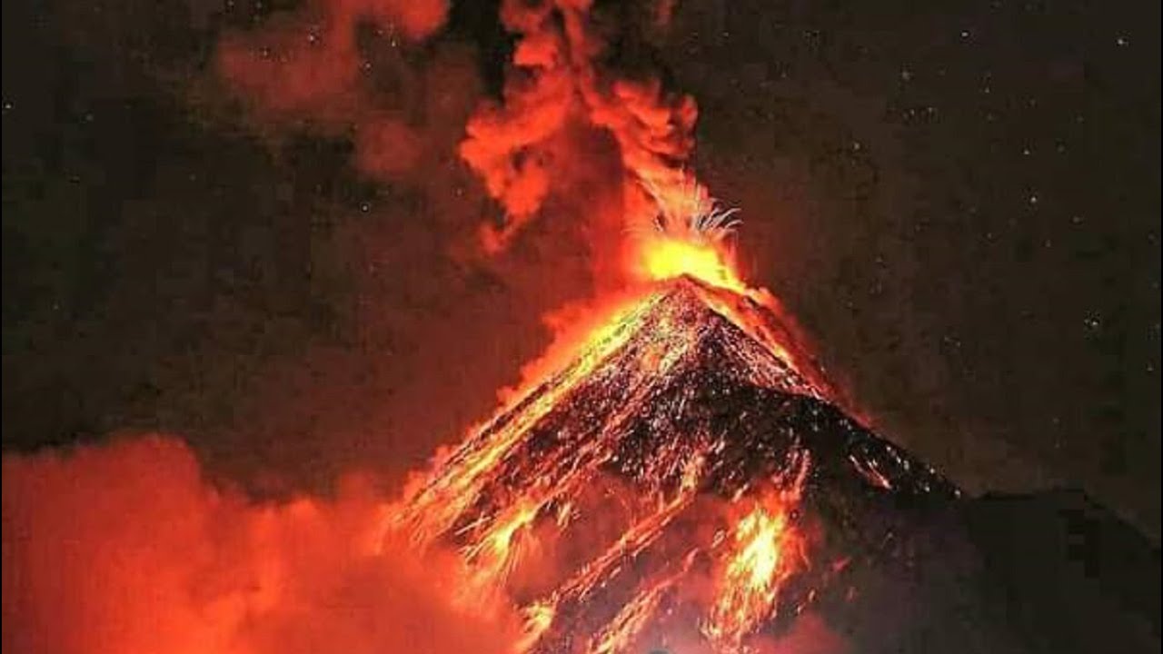 Ashes darkened the sky, people are in a panic! The largest eruption of ...