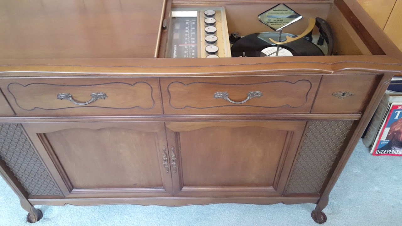 Magnavox Console Stereo - YouTube