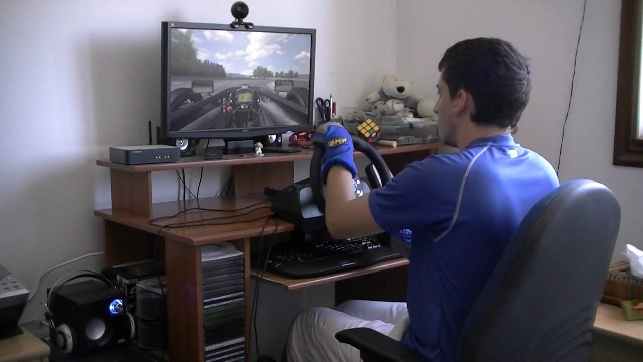 netKar PRO - Formula 1600 @ Newbury Pro, 2002 Layout - YouTube