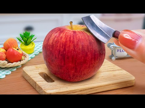 Mini Yummy'den En İNANILMAZ Elmalı Tart Tarif Fikri 🍎 Minyatür Pişirme Minik Meyveli Kekler