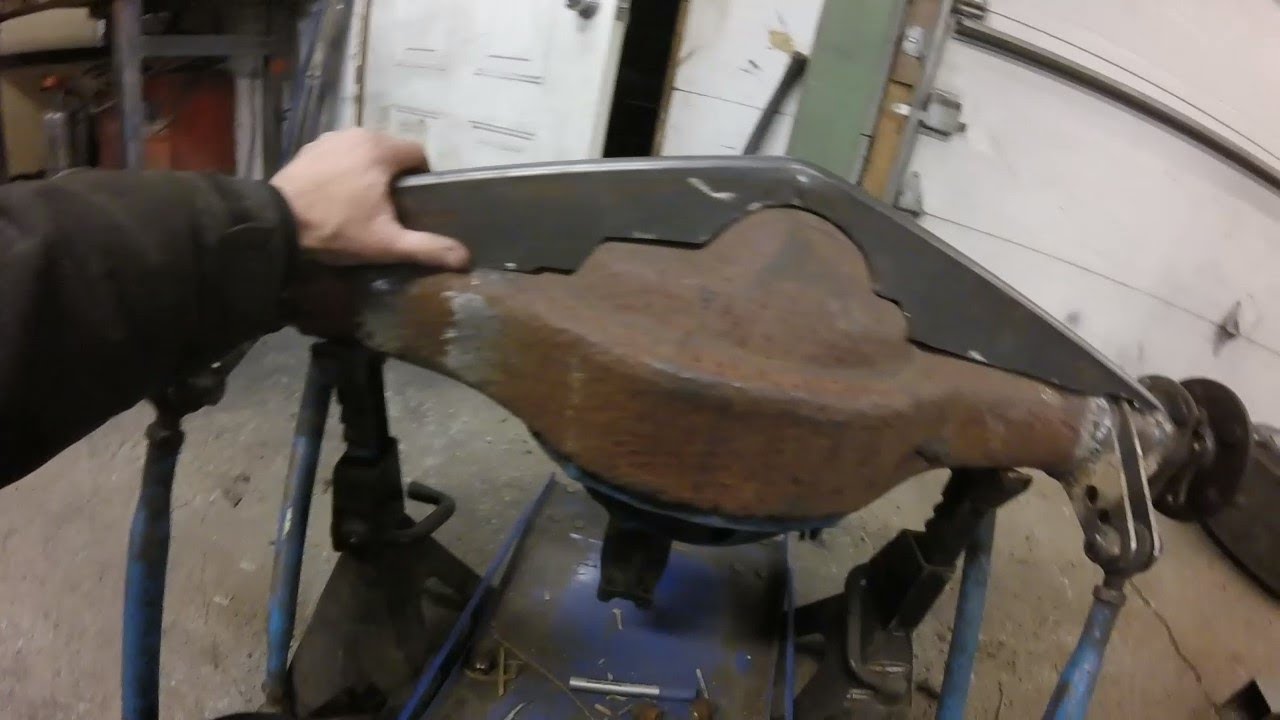 back bracing a 9" ford rear axle - YouTube