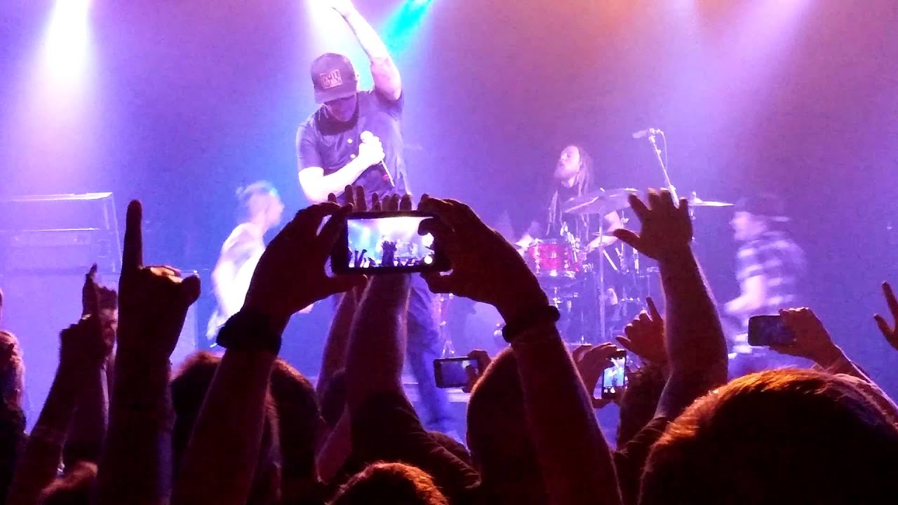 Shinedown 45 Live - YouTube