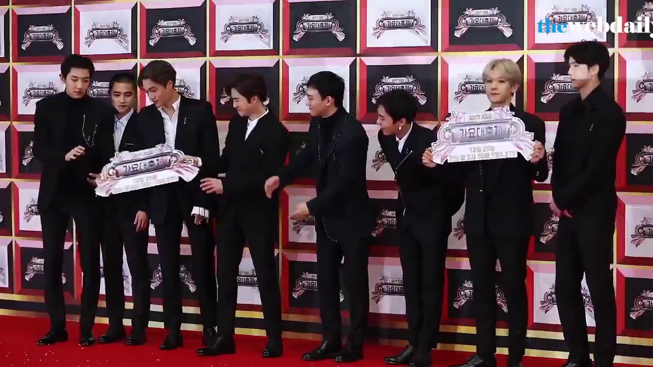 [171229] [KBS 가요대축제] RED CARPET - EXO cut - YouTube