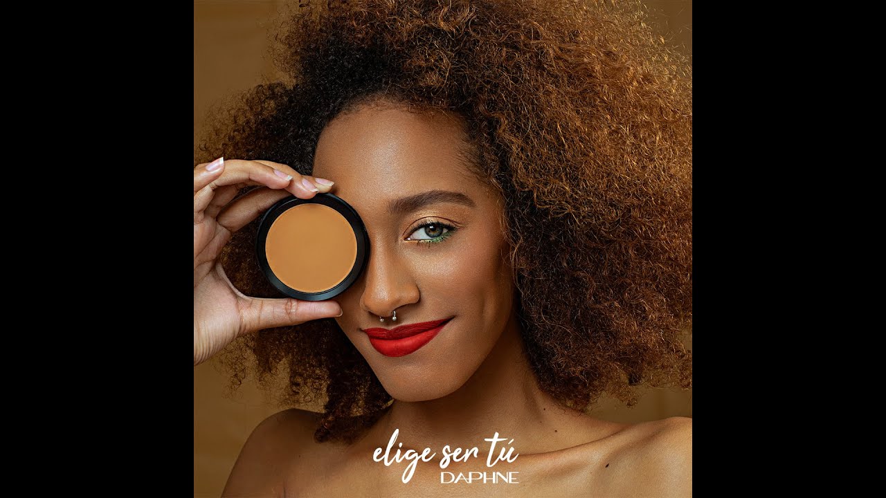 Daphne Makeup - YouTube