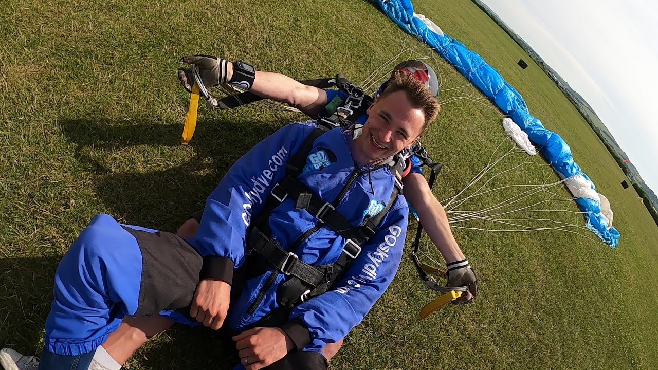 Skydiving, first tandem jump - YouTube