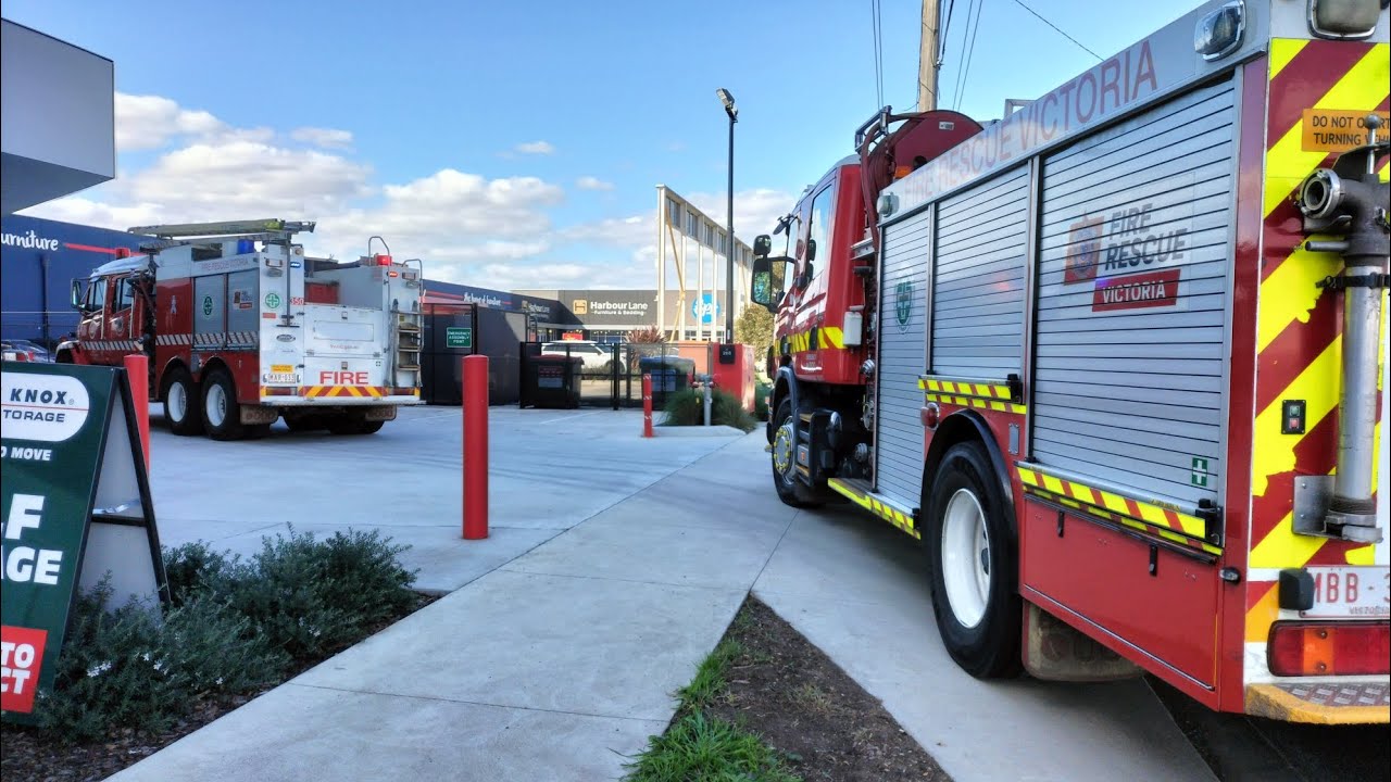 Fire Rescue Victoria SPARE Pumper Tanker 44 + Pumper 47 | On Scene ...