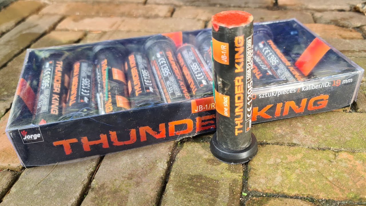 Thunder King || JB-1/R || Jorge Fireworks - YouTube