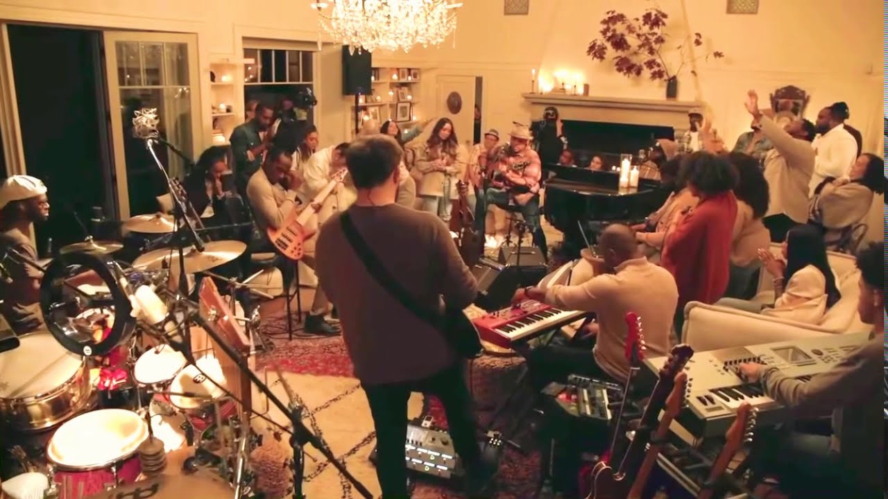 Goodness of God Israel & New Breed feat. Cristabel Clack - YouTube