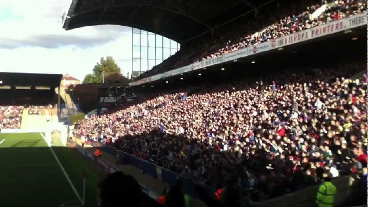 CPFC 4-3 Burnley - Celebrations and The Original We Love You - YouTube