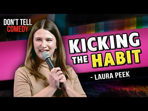 Country Music at the Airport | Laura Peek | Stand Up Comedy
