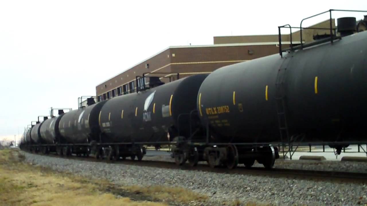 IAIS Council Bluffs to Blue Island GP38-2 Leading - YouTube