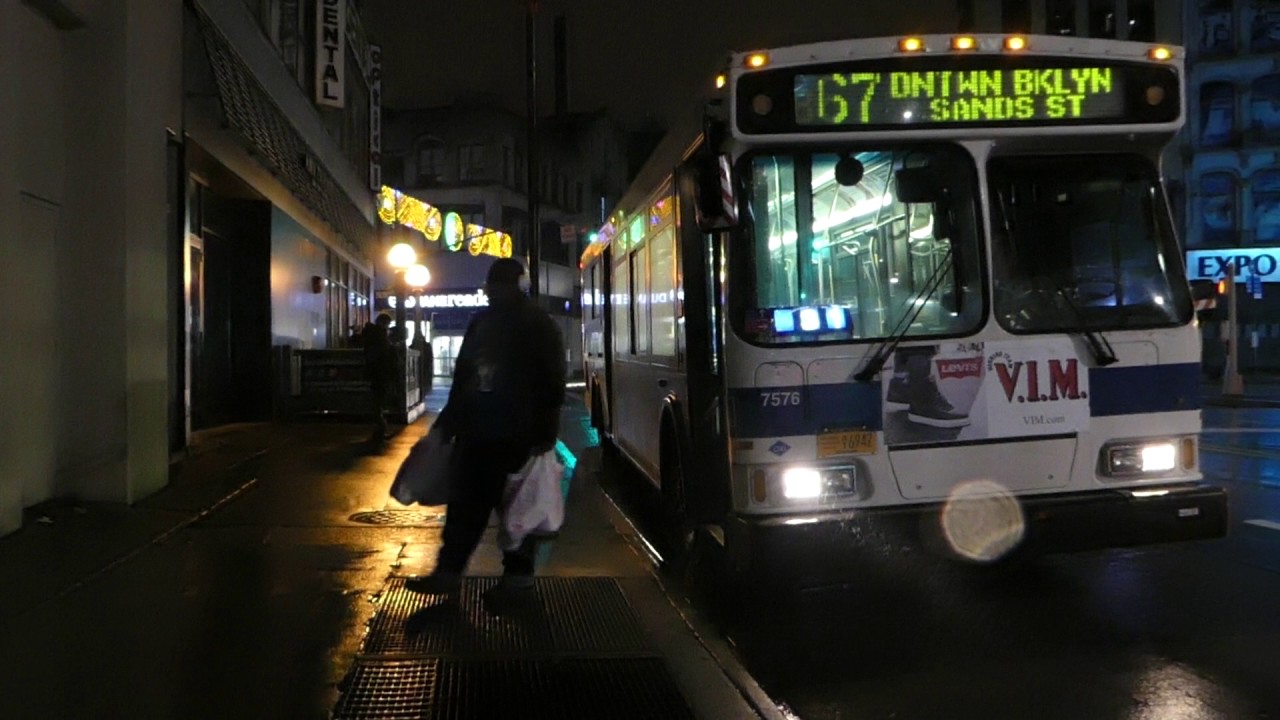 MTA NYCT Bus: 2002 Orion VII CNG B67 Bus #7576 at Fulton Mall-Jay St ...