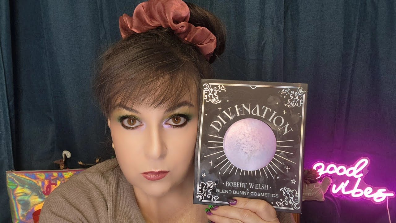 Using the Robert Welsh x Blend Bunny Divination Palette - YouTube