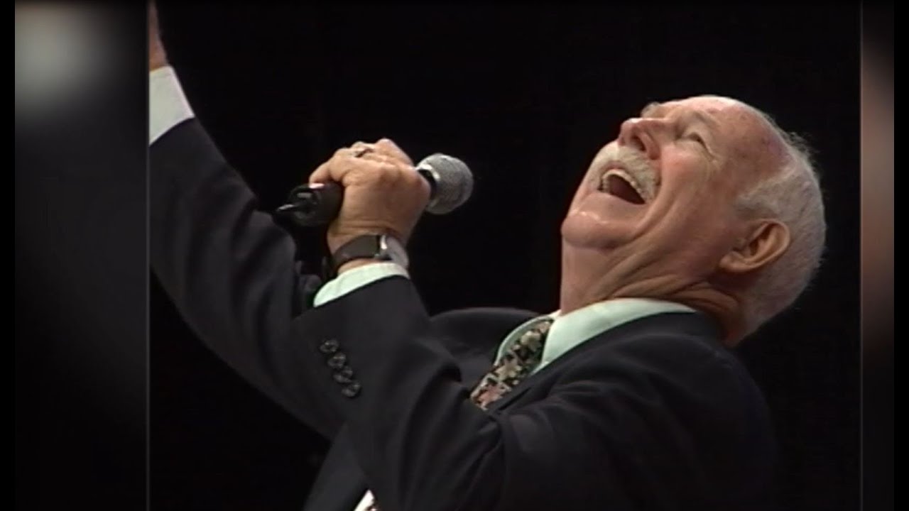 I'm-Amazed ~~ Larry Hatcher - YouTube