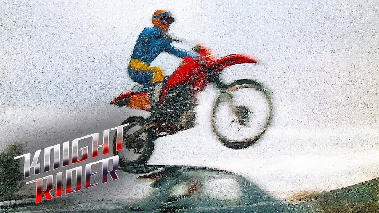Motorcycle Racer Jumps Over KITT | Knight Rider - YouTube