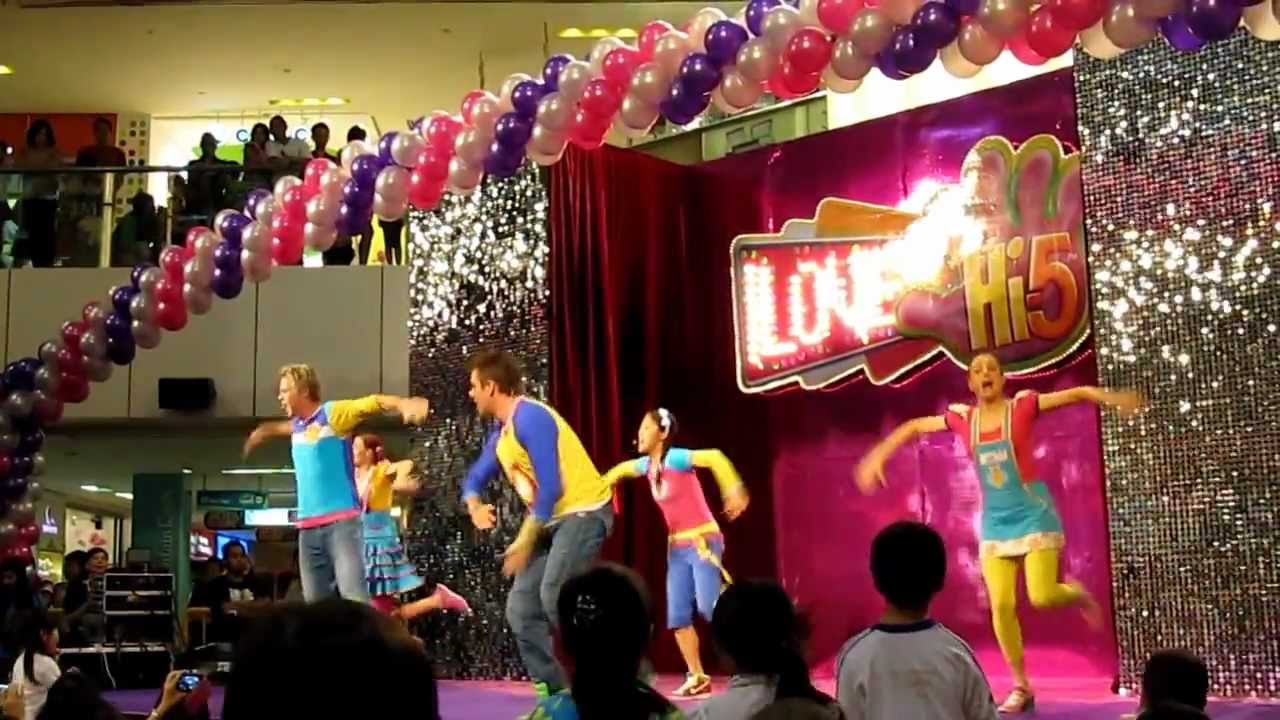Hi5 Live Show @ United Square.MOV - YouTube