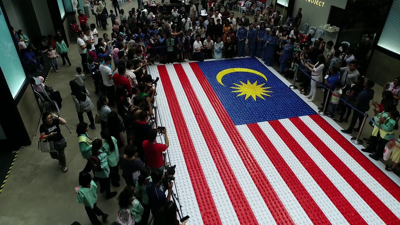 Biggest Origami Jalur Gemilang 16 Sep 2018 YouTube biggest-origami-jalur-gemilang-16-sep-2018-youtube