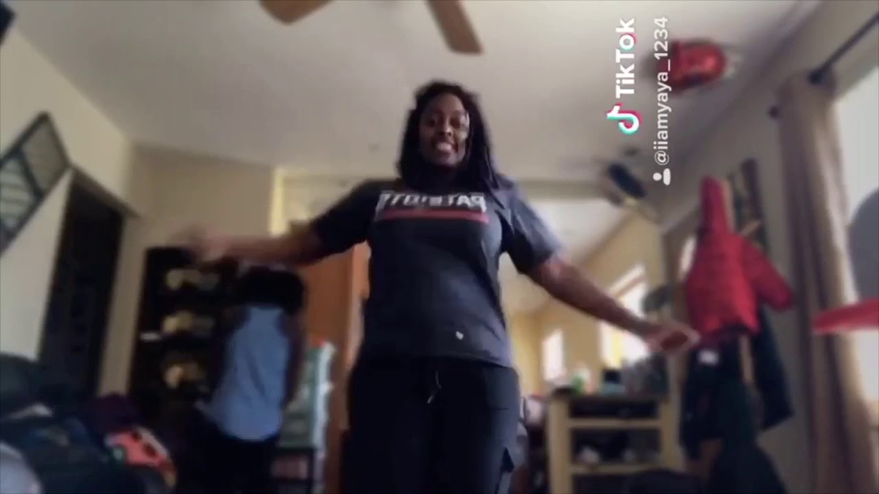 Tiktok family dancing - YouTube