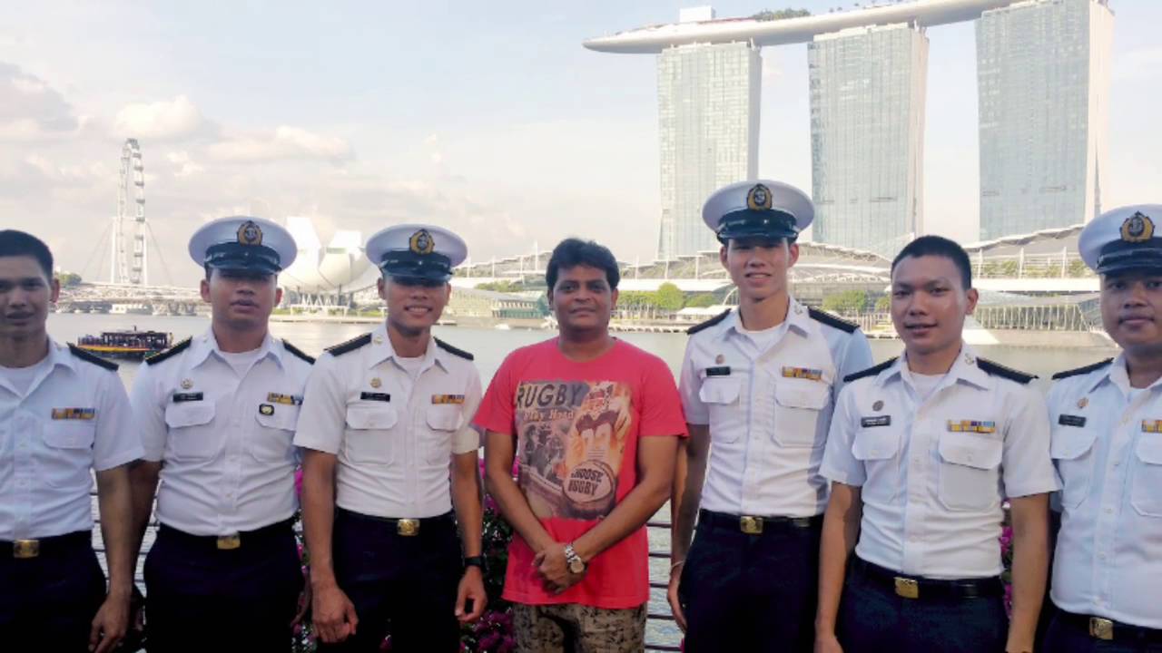 Rajesh Gade actor abroad photo gallery#singapoore#Asiancontry#Traveller ...