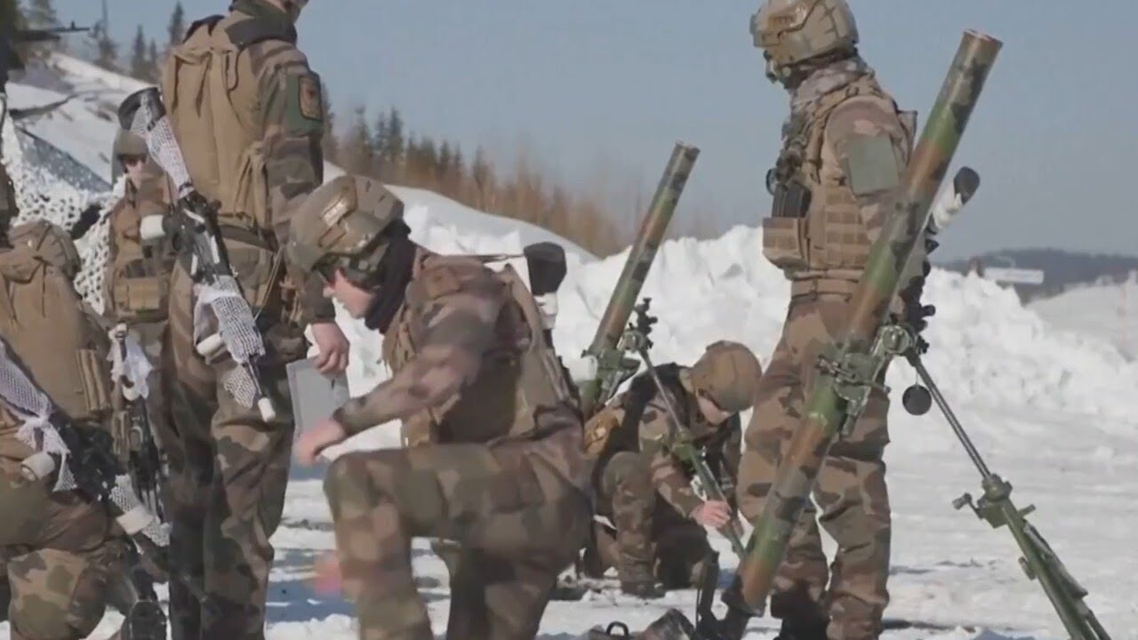 Troops prepared for ‘massive attack’ on Norway-Russia border - YouTube