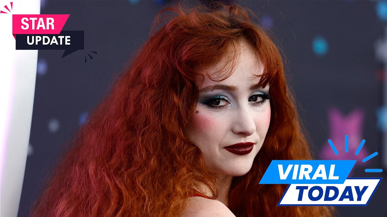 Chappell Roan Confronts Rude Paparazzo | GUTS Premiere Drama - YouTube