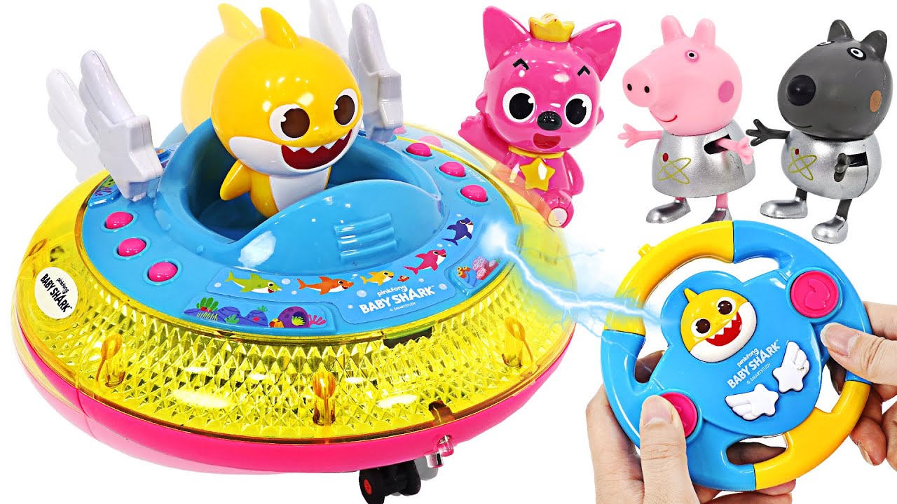 UFO appeared!! BabyShark Pinkfong Round and round UFO control ...
