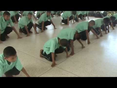 สอนการออกตัววิ่งท่า Bunch start โดยครูโยคิน แหยงกระโทก โนนสูงศรีธานี ...