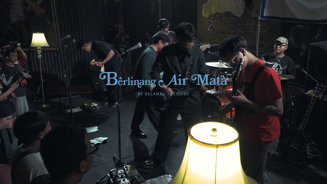 [BERLINANG AIR MATA] - Swarm - YouTube