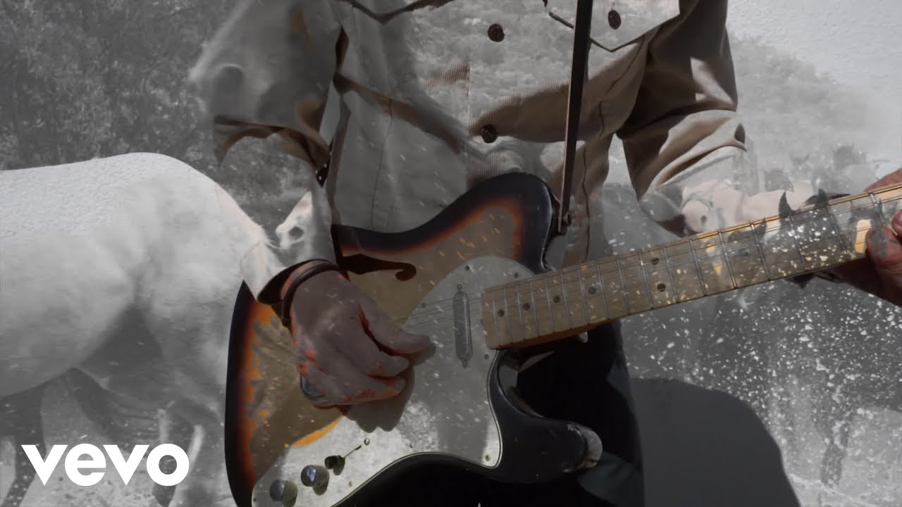 JC Miller - Mustangs Across the Stream - YouTube